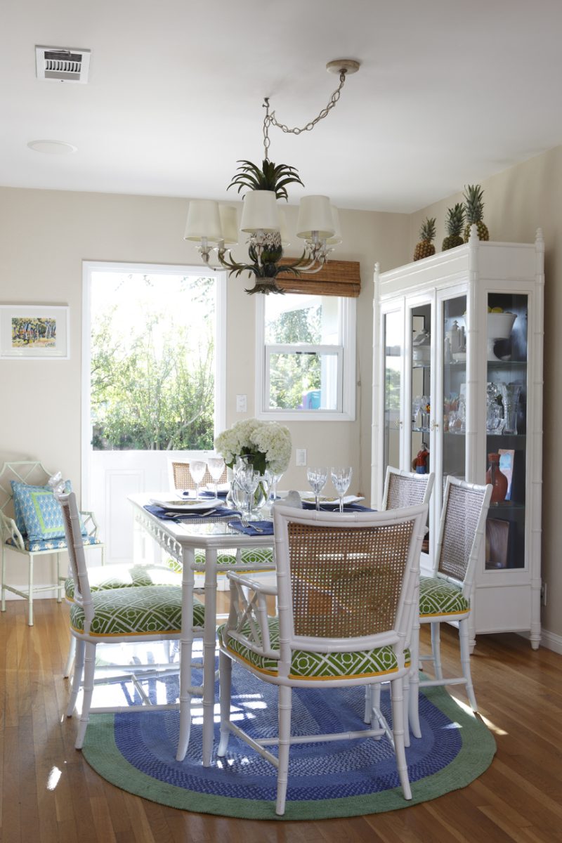 Blue Hues for a Coastal Look - Cottage style decorating, ren