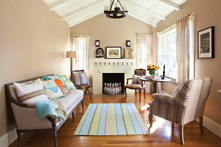 House Tour: Autumn on the Coast - Cottage style decorating,