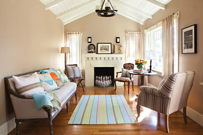 House Tour: Autumn on the Coast - Cottage style decorating,
