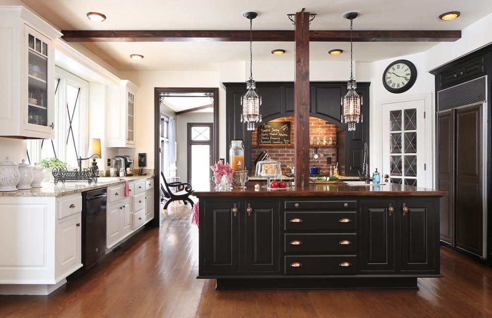 House Tour: DIY Style with Dark Woods & Natural Touches