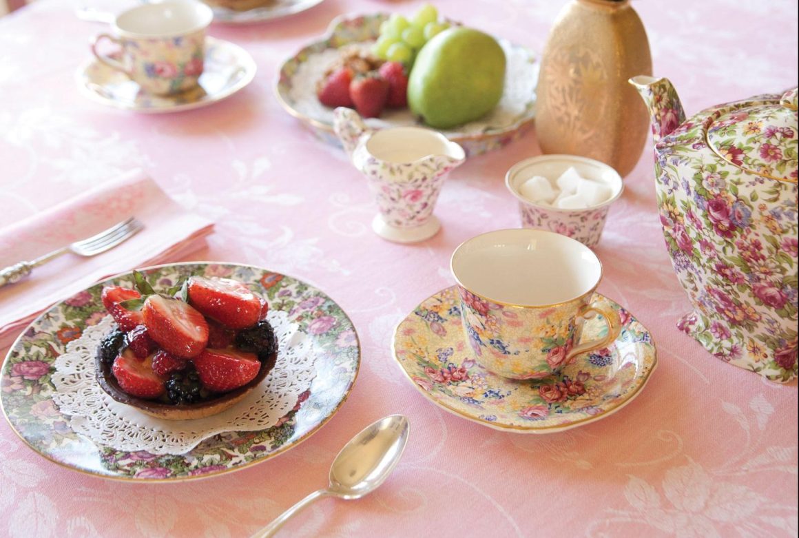 Chintz China Collection - Cottage style decorating, renovati