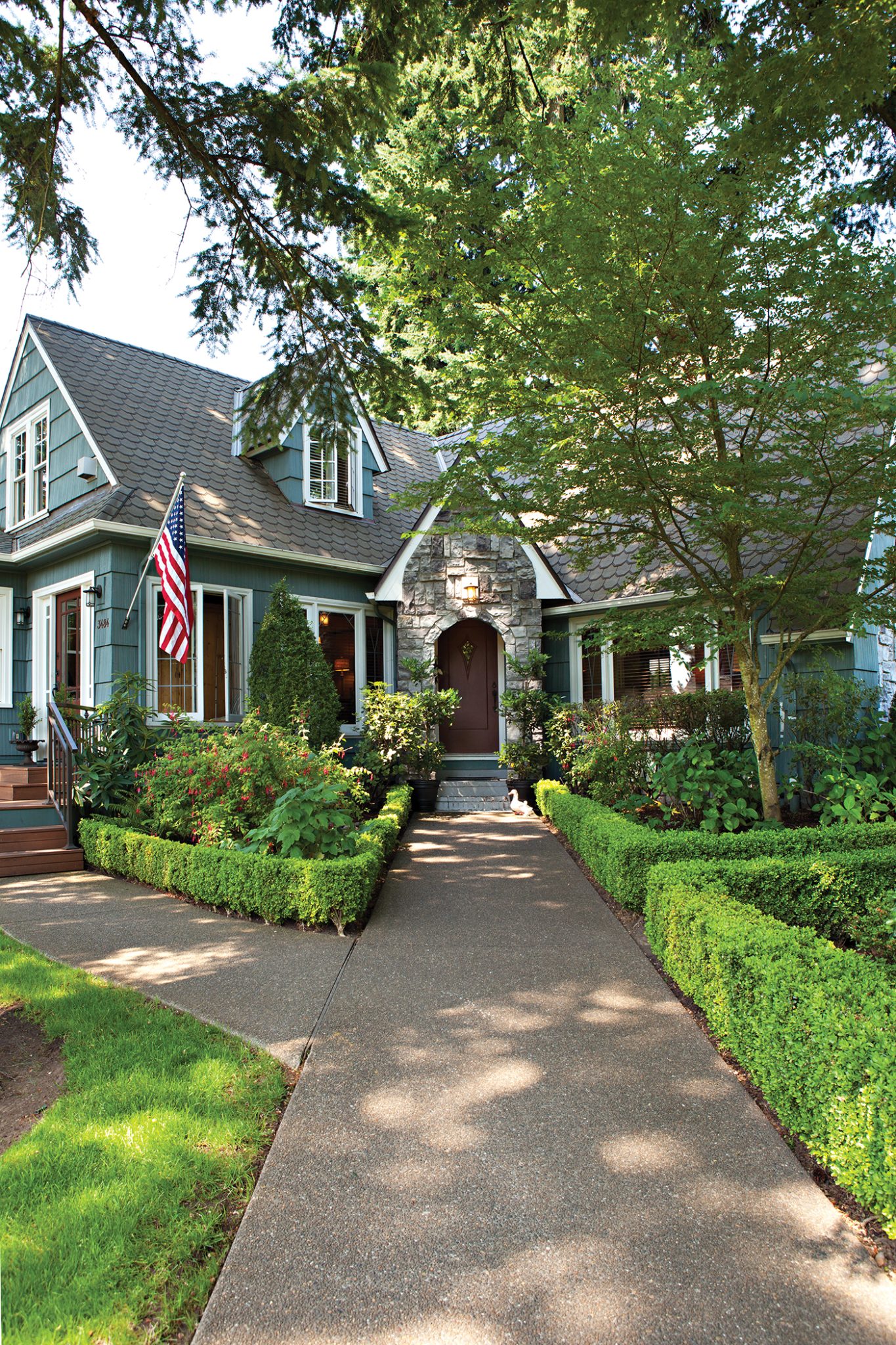 House Tour: A Portland Cottage With a Farmhouse History - Co