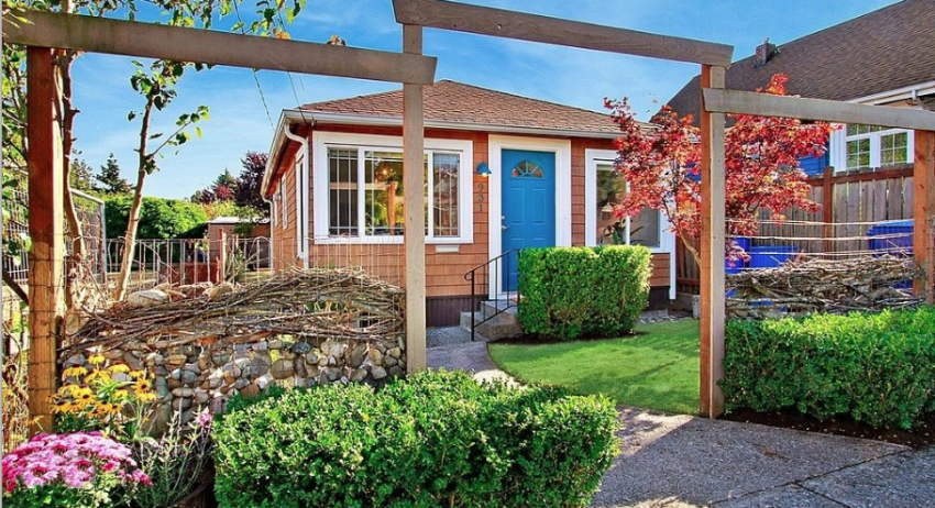 Cool Cottages For Sale in Seattle - Cottage style decorating
