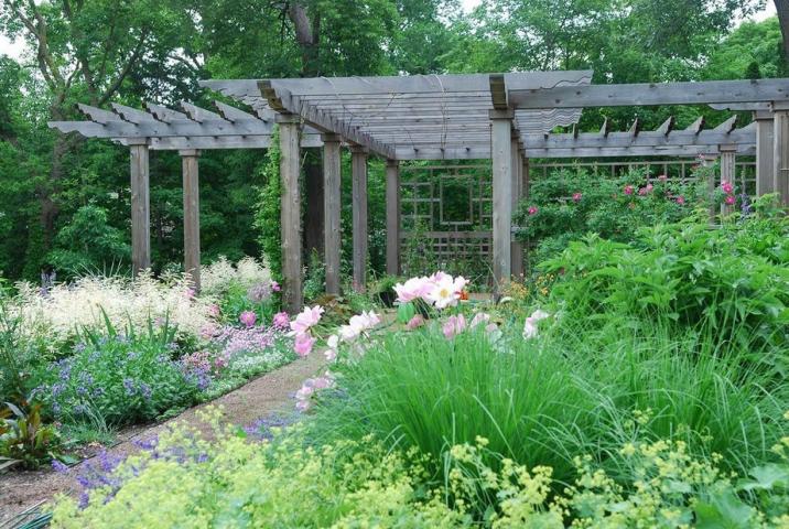 meadow flowers - Cottage style decorating, renovating and entertaining ...