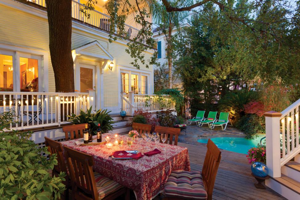 The Best Coastal Cottage Vacation Spots - Cottage style deco