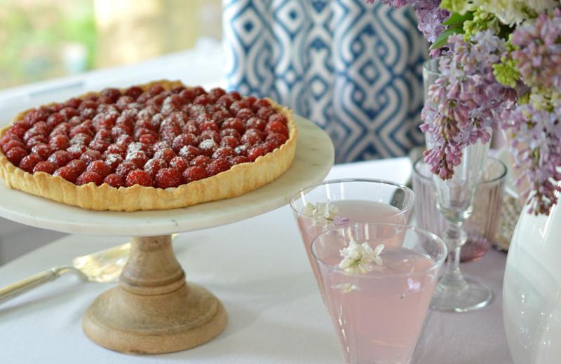 Easy Raspberry Tart Recipe - Cottage style decorating, renov