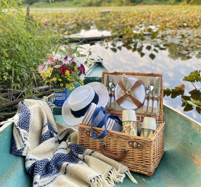 A Floating Picnic
