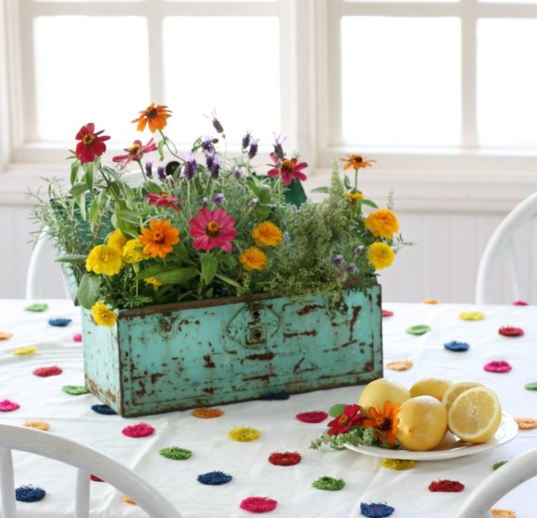 8 Ways to Add Cottage Charm with Garden Flowers and Fruit
