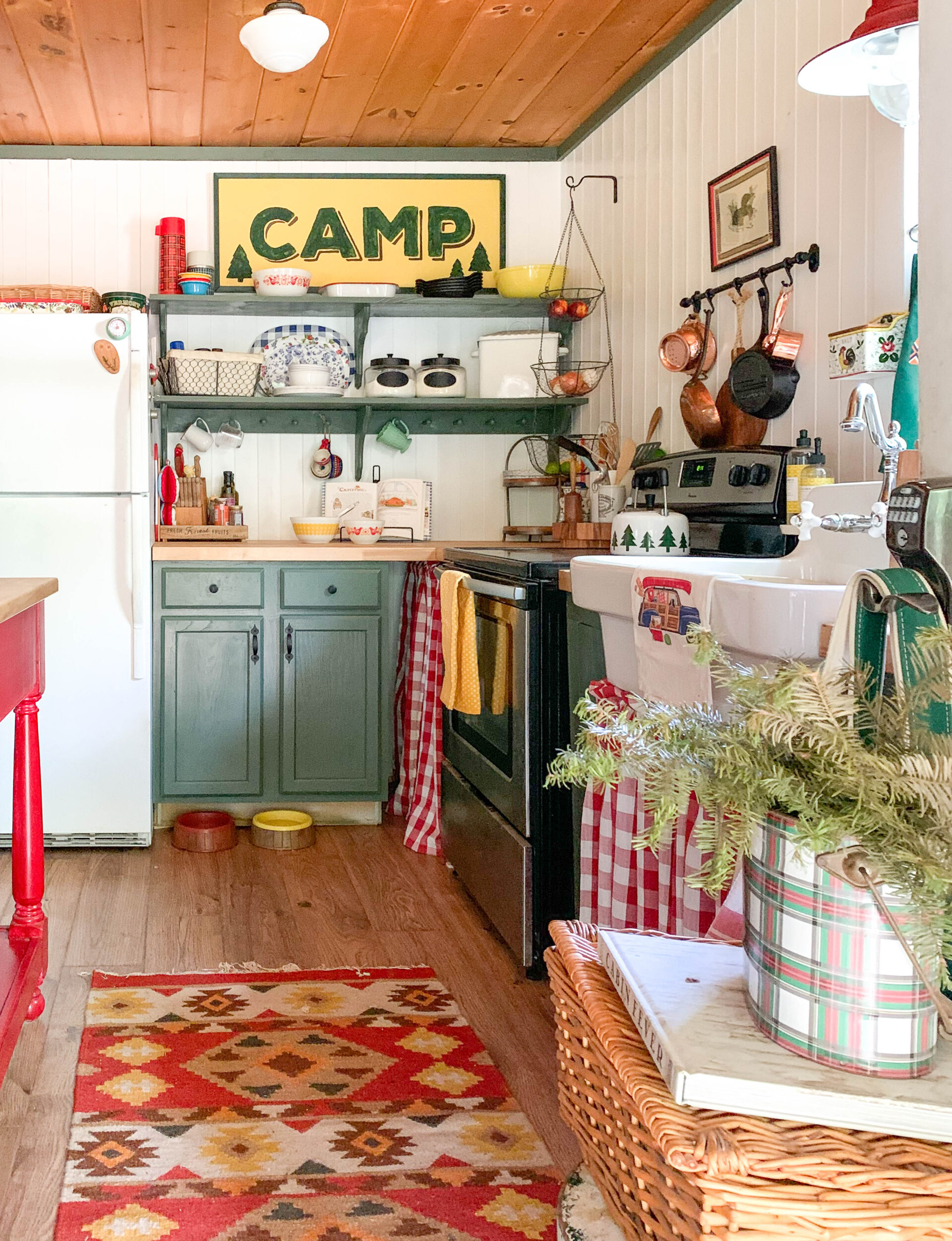 Camp Lucky Dog - Cottage style decorating, renovating and entertaining ...