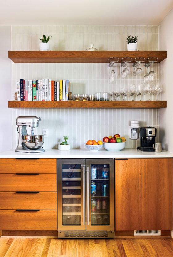 Home Beverage Centers That Make a Splash - Cottage style decorating ...