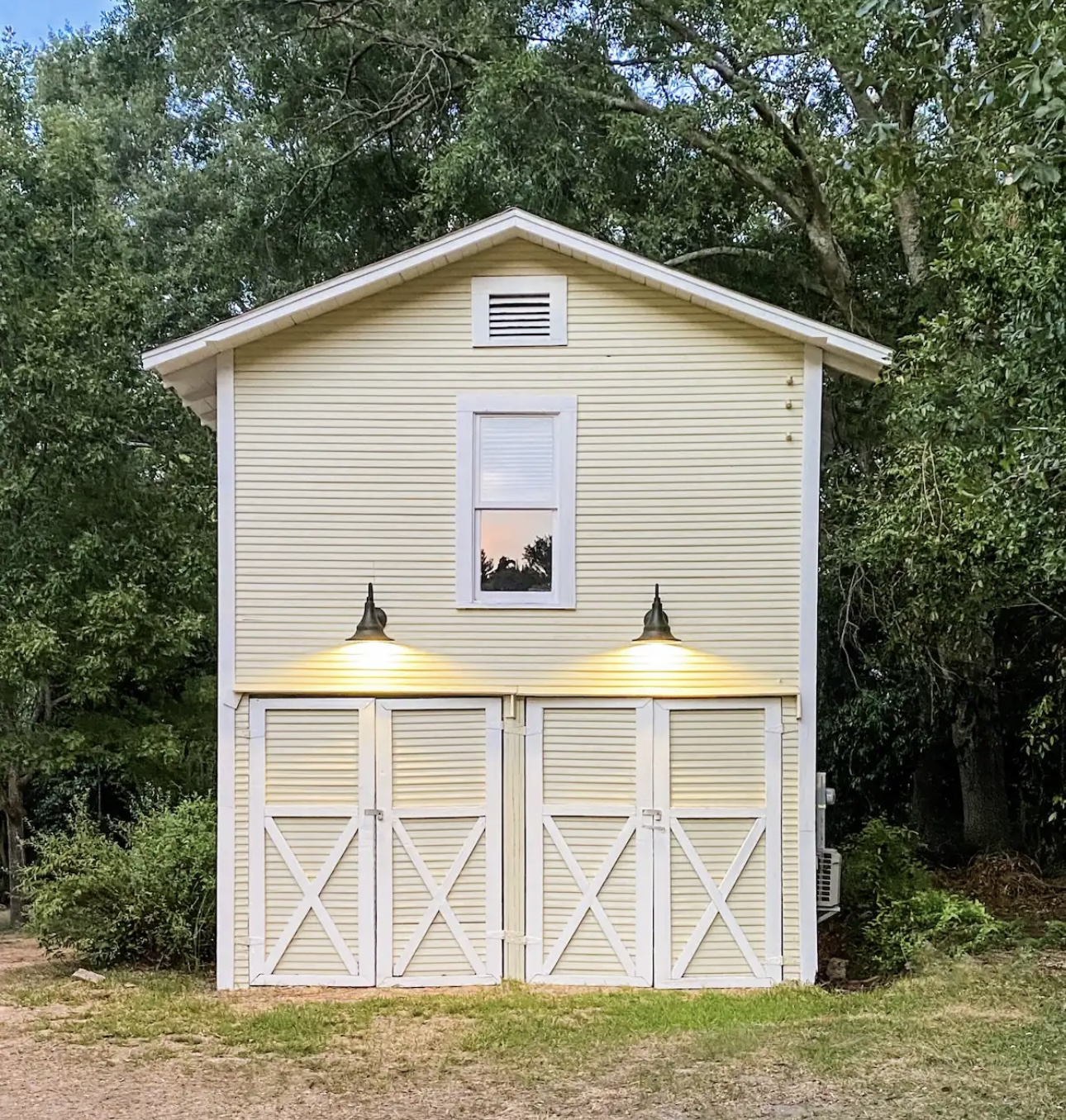 The Fuller House Upper Room - Cottage style decorating, renovating and ...