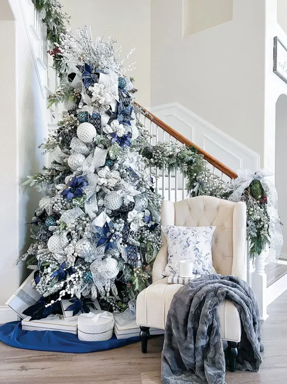 Timeless Designs: The Legacy of Laura Ashley - Cottage style decorating ...