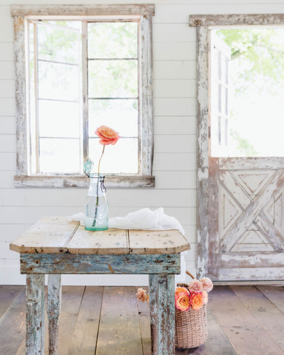 Flower Arrangement: Cottage Style Blooms - Cottages&Bungalows