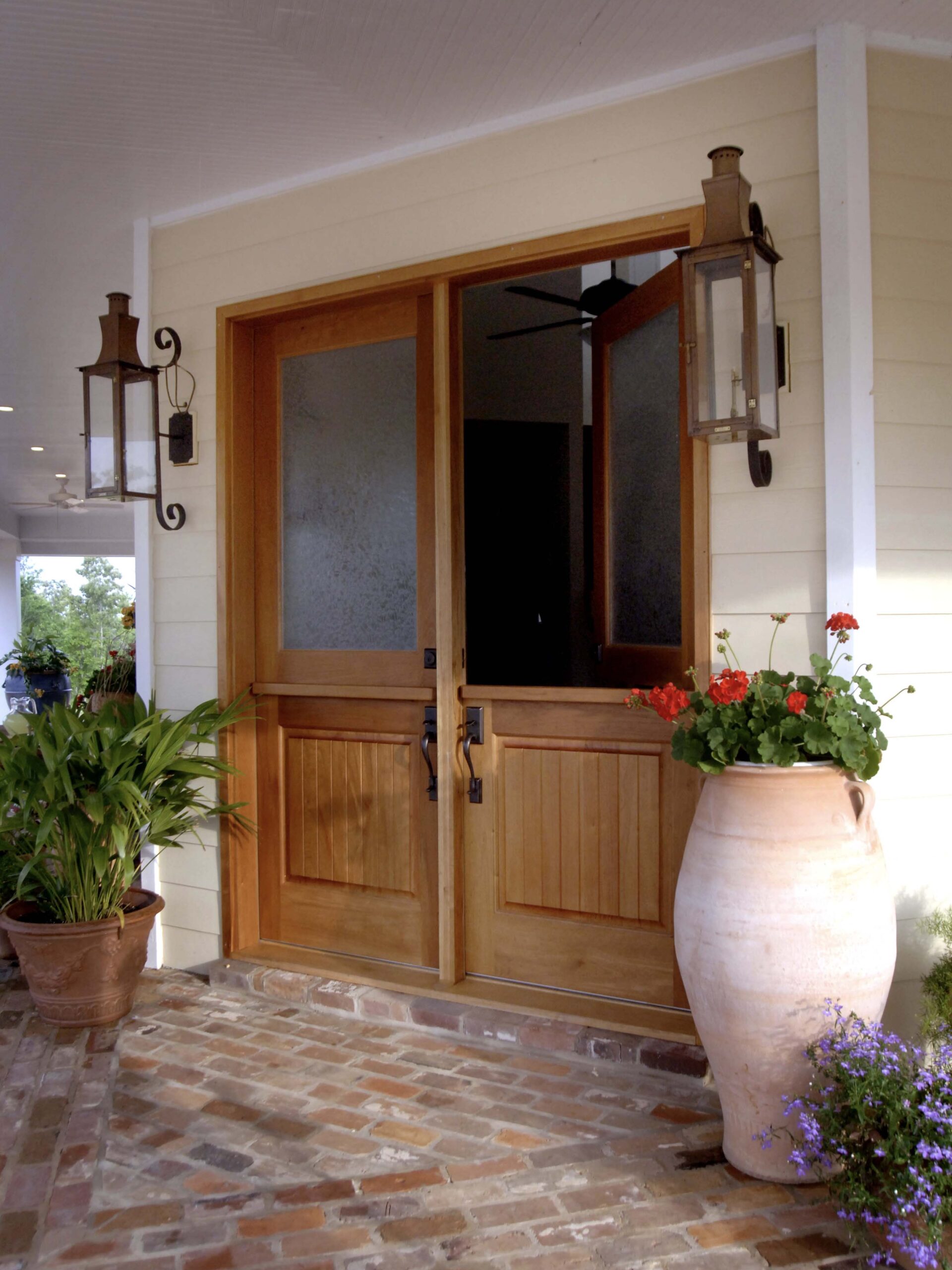 Double Dutch door - Cottage style decorating, renovating and ...