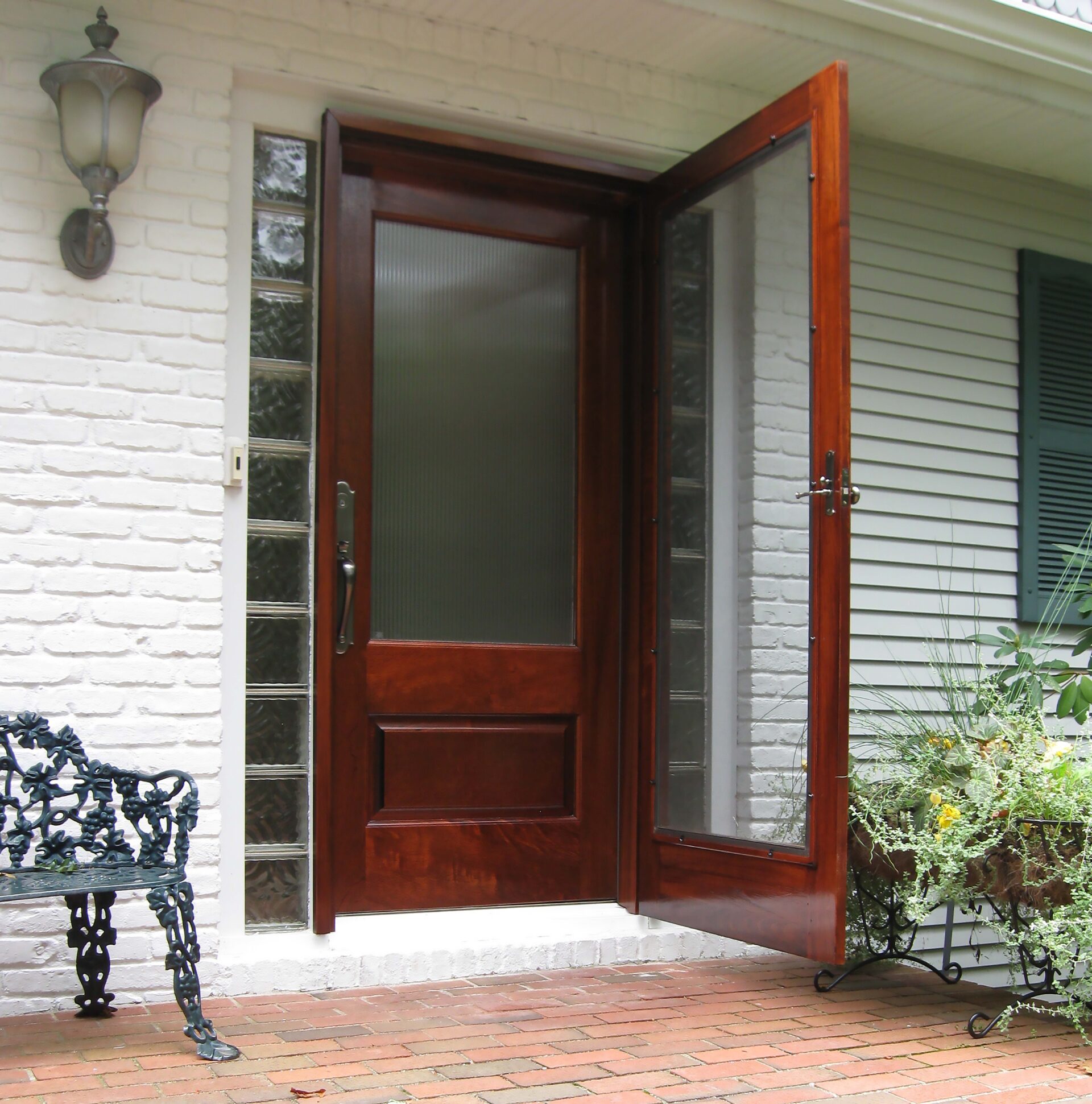 Vintage Doors: Practical, Functional & Beautiful Doors - Cottage style ...