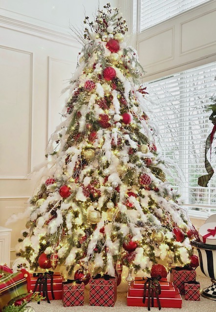 Christmas Tree Contest 2022 - Cottage style decorating, renovating and ...